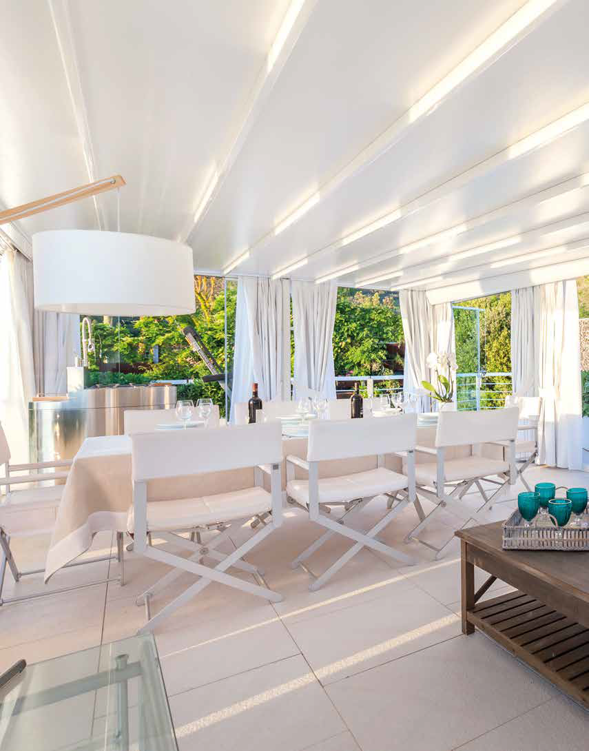 La villa total white sull’Isola d’Elba: il progetto di Susini | Ville ...